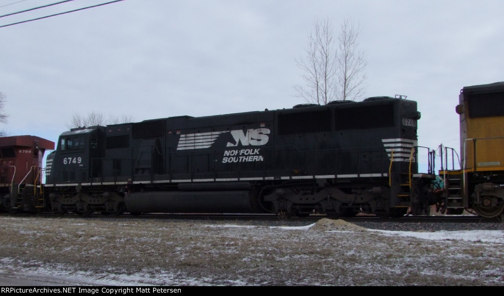 NS 6749